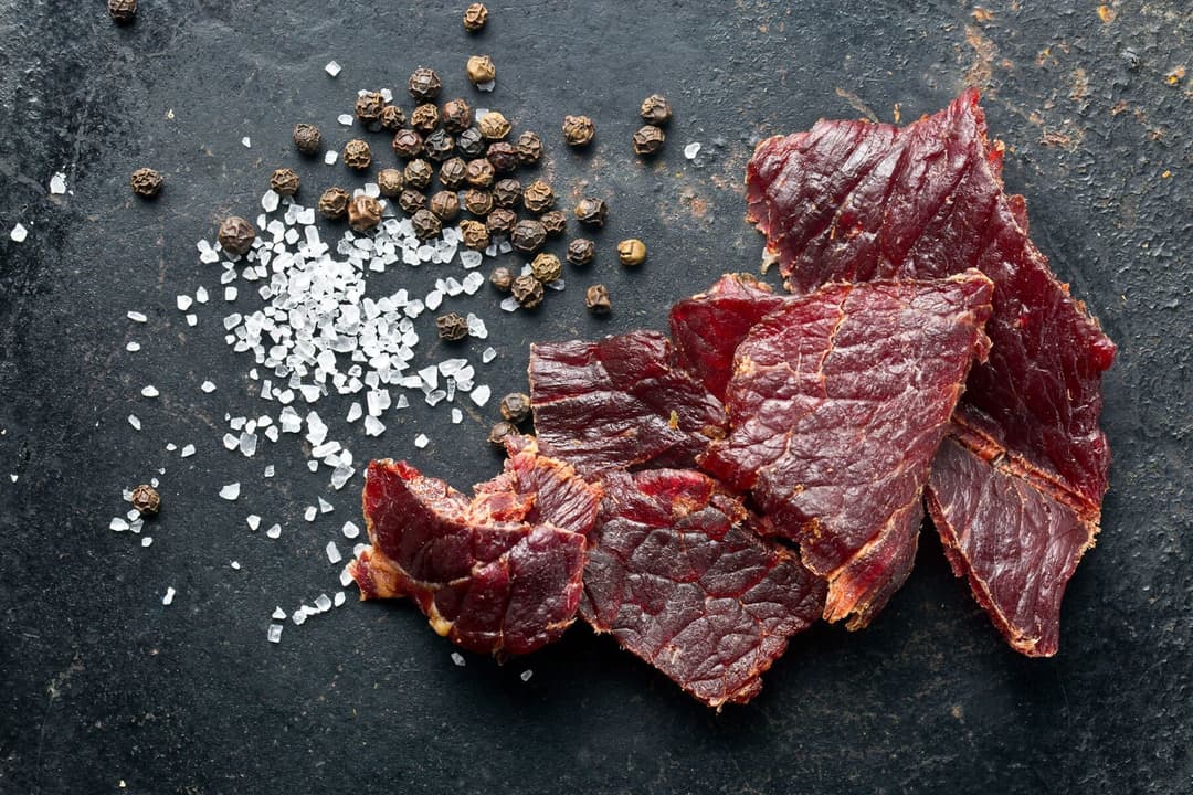 9 Healthy meat snacks with clean ingredients | Levels | Levels